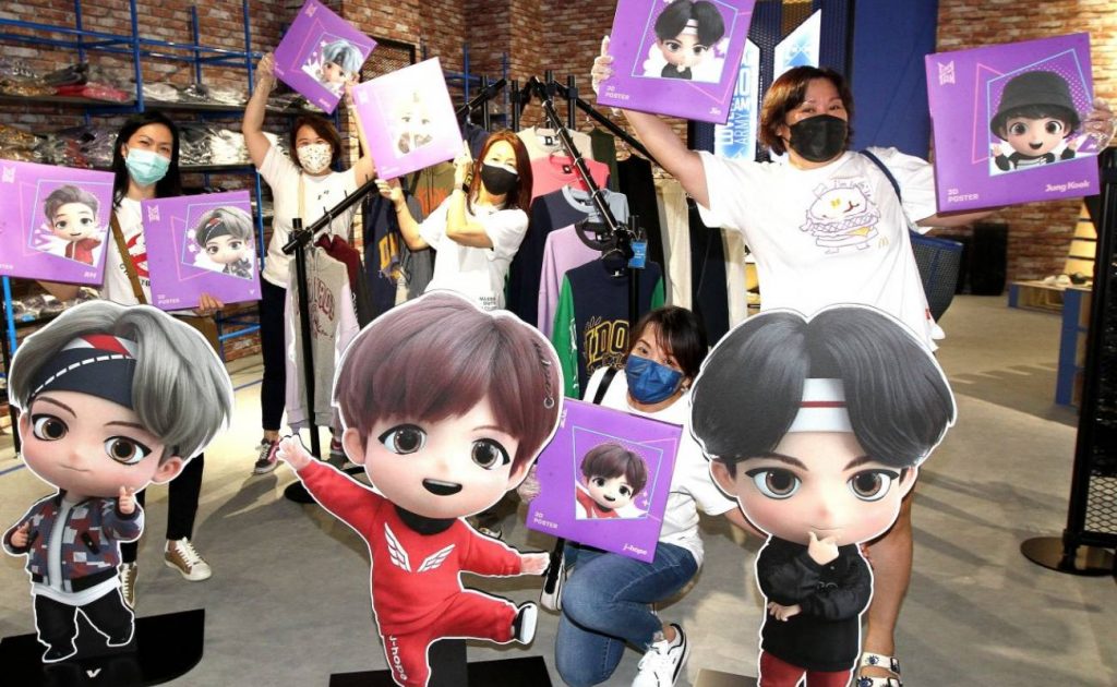 BTS Pop-Up Store Rasmi Dibuka Di One Utama Hari Ini! – Manis Madu